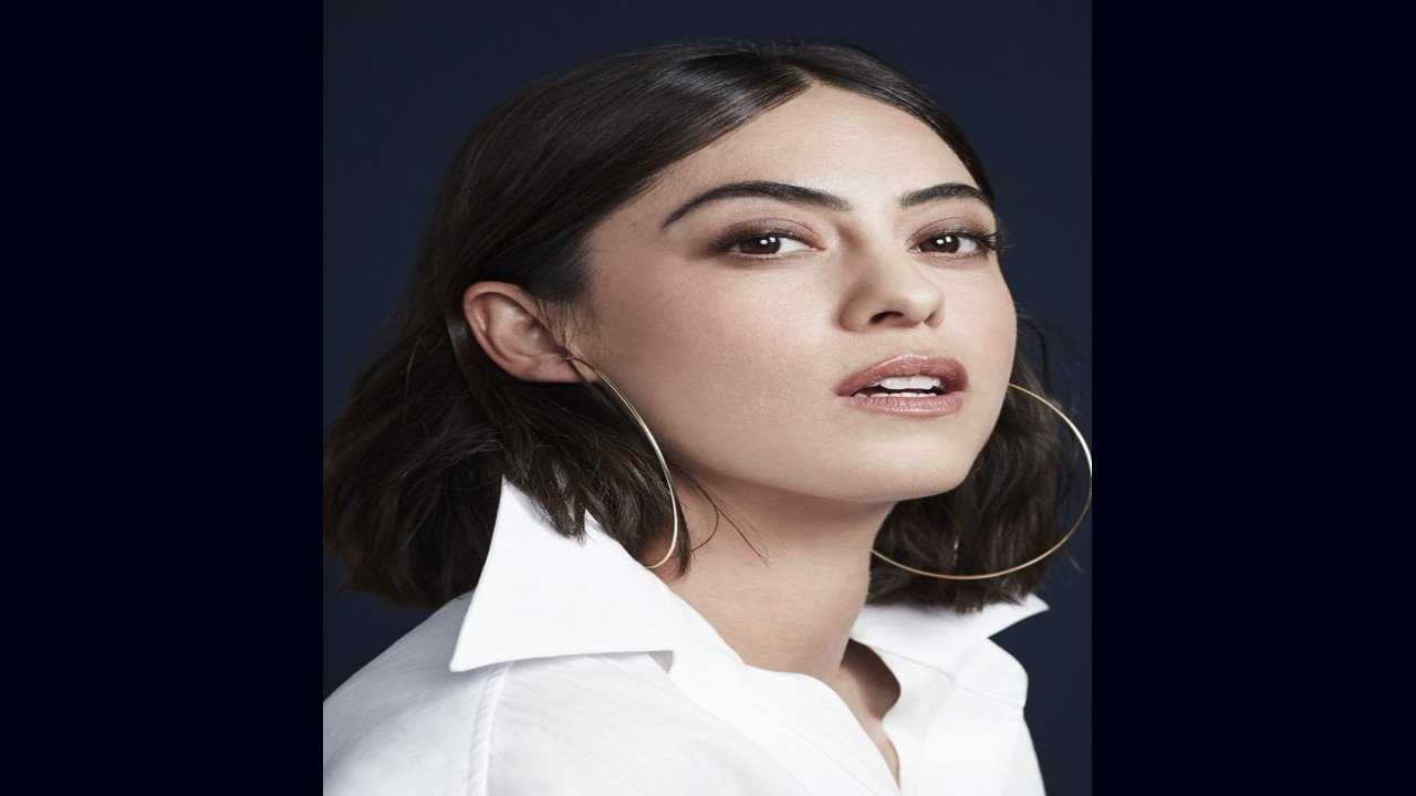 Rosa Salazar: Actriz de Drama, Ciencia Ficción y Thriller
